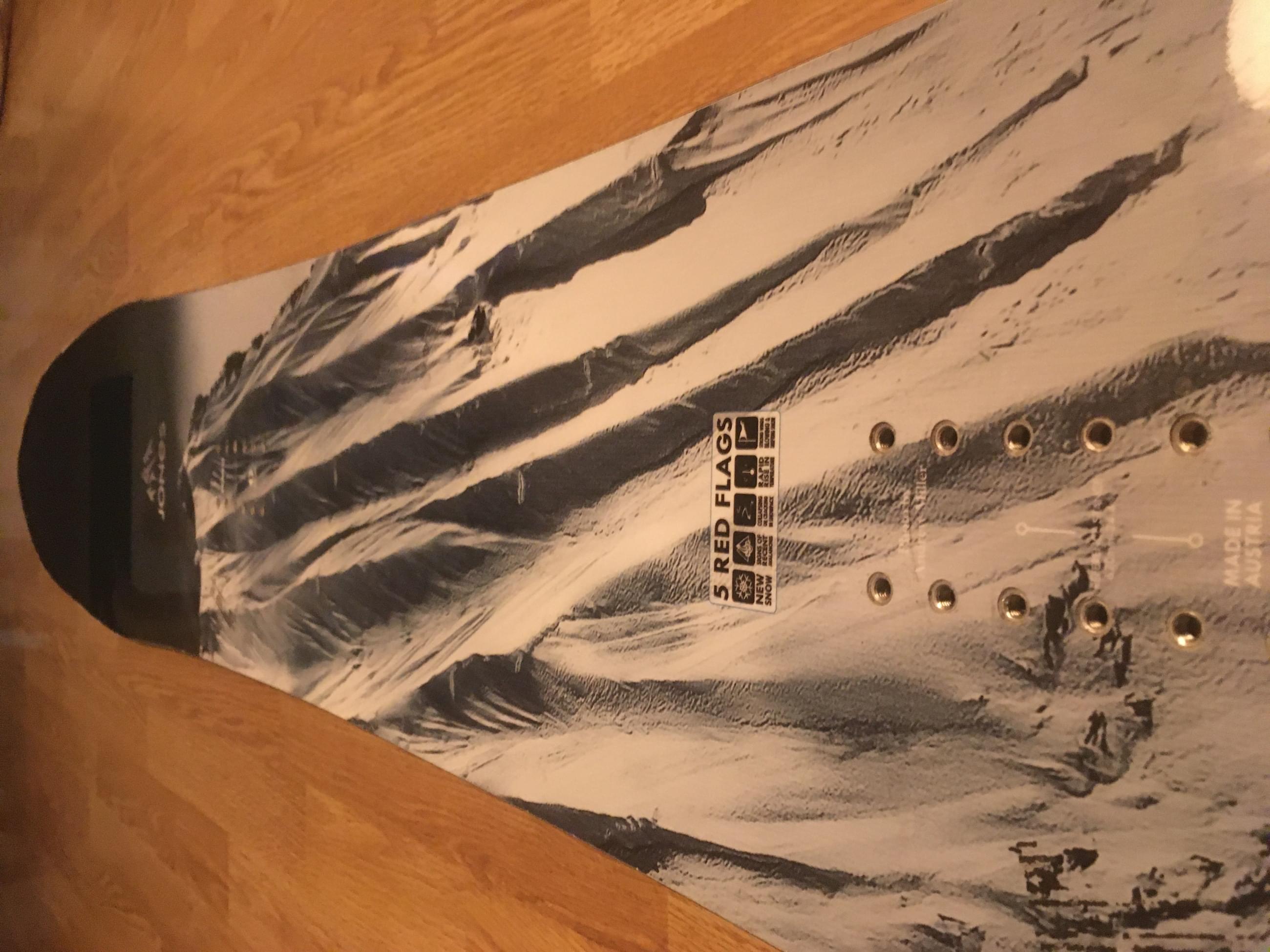 Snowboard Jones Explorer 162cm, model 2016/17