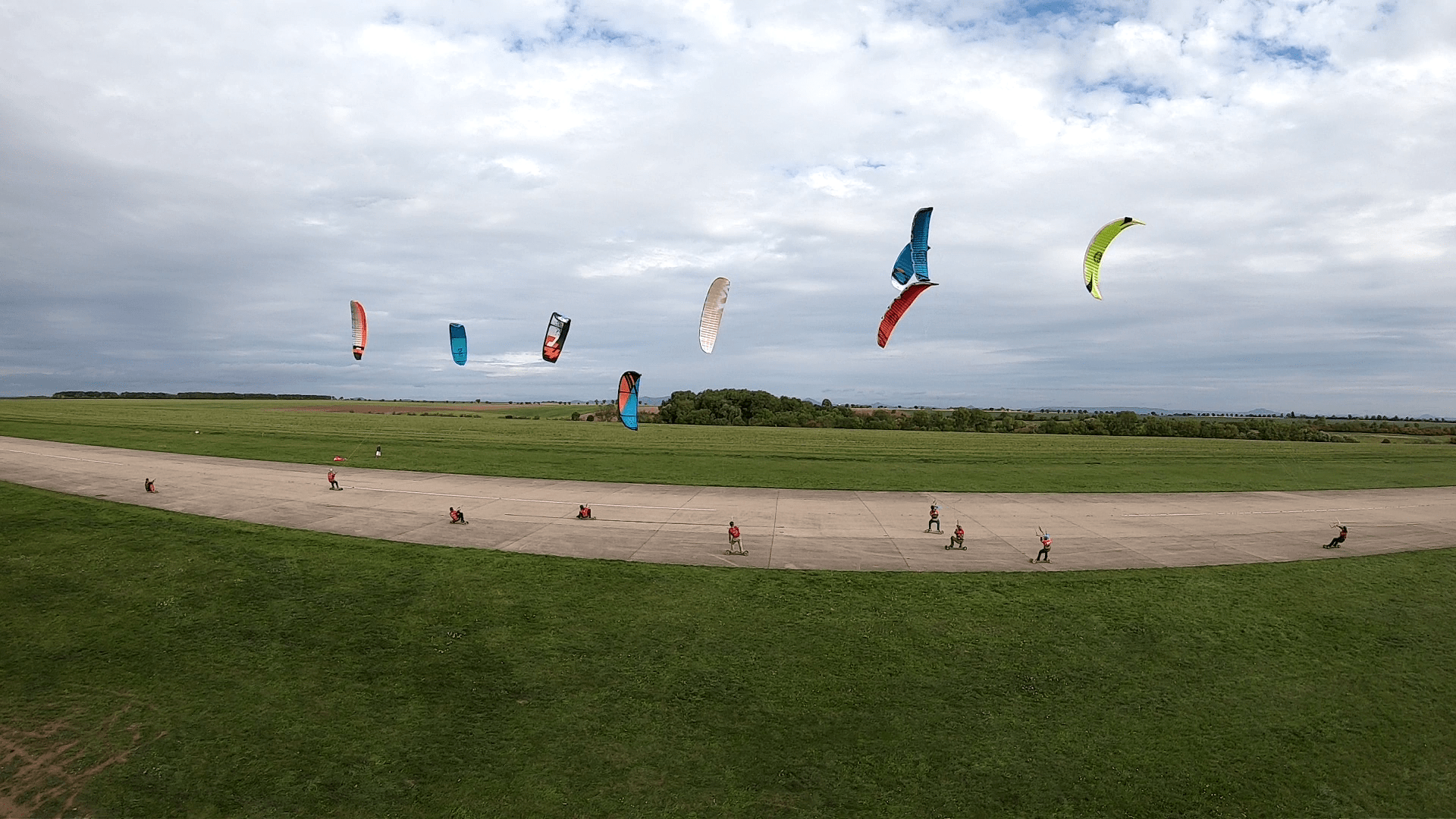 Landkiting závody a víkend plný větru